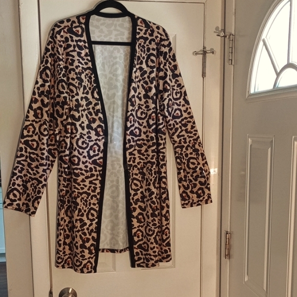 Tops | Leopard Print Open Front Ladies Top New Size Xl | Poshmark